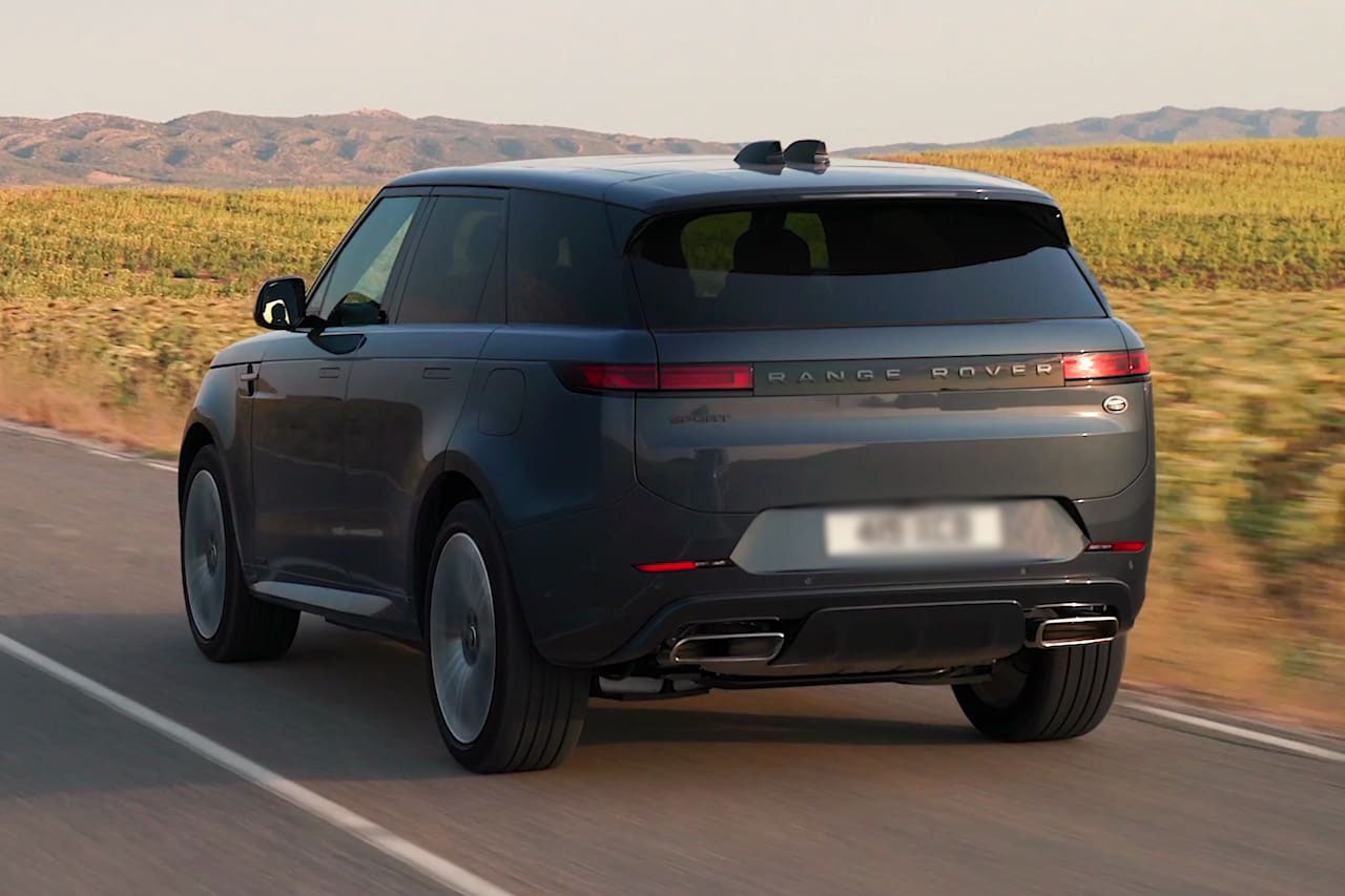 Range Rover First Edition – Plug-in Hybrid – Executive Travel Hub